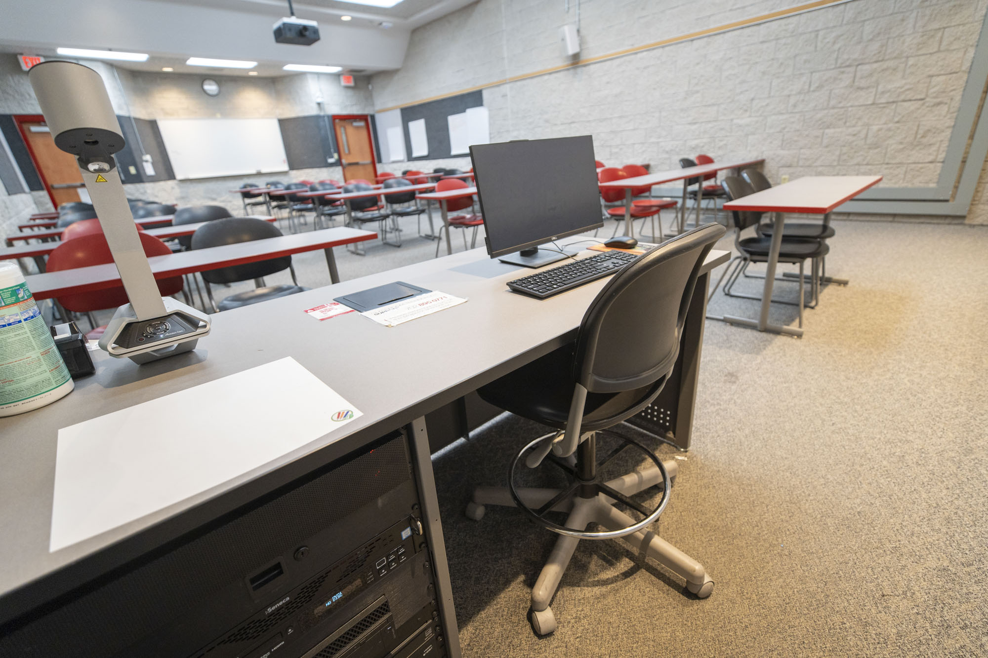 BHS 131 | Classrooms | UNLV Information Technology